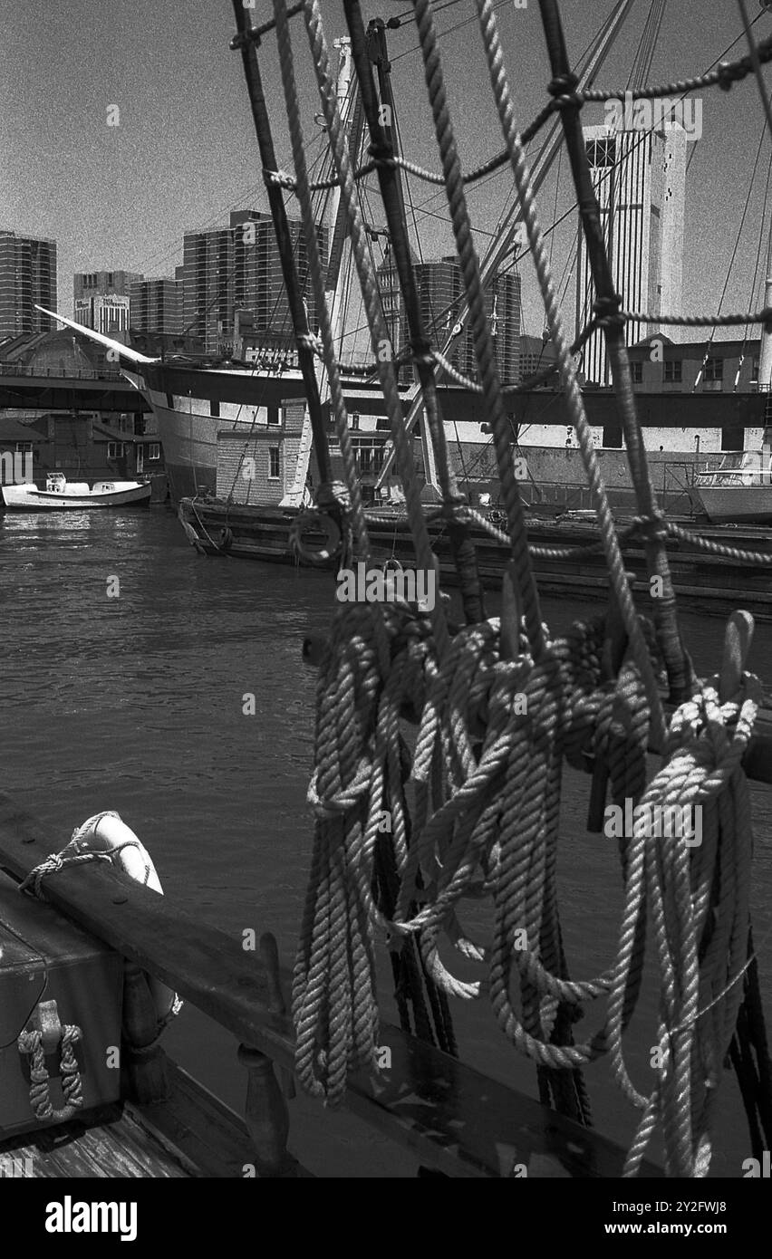 AJAXNETPHOTO. JULY, 1975. NEW YORK, USA. - SQUARE RIG RESTORATION - THE ...