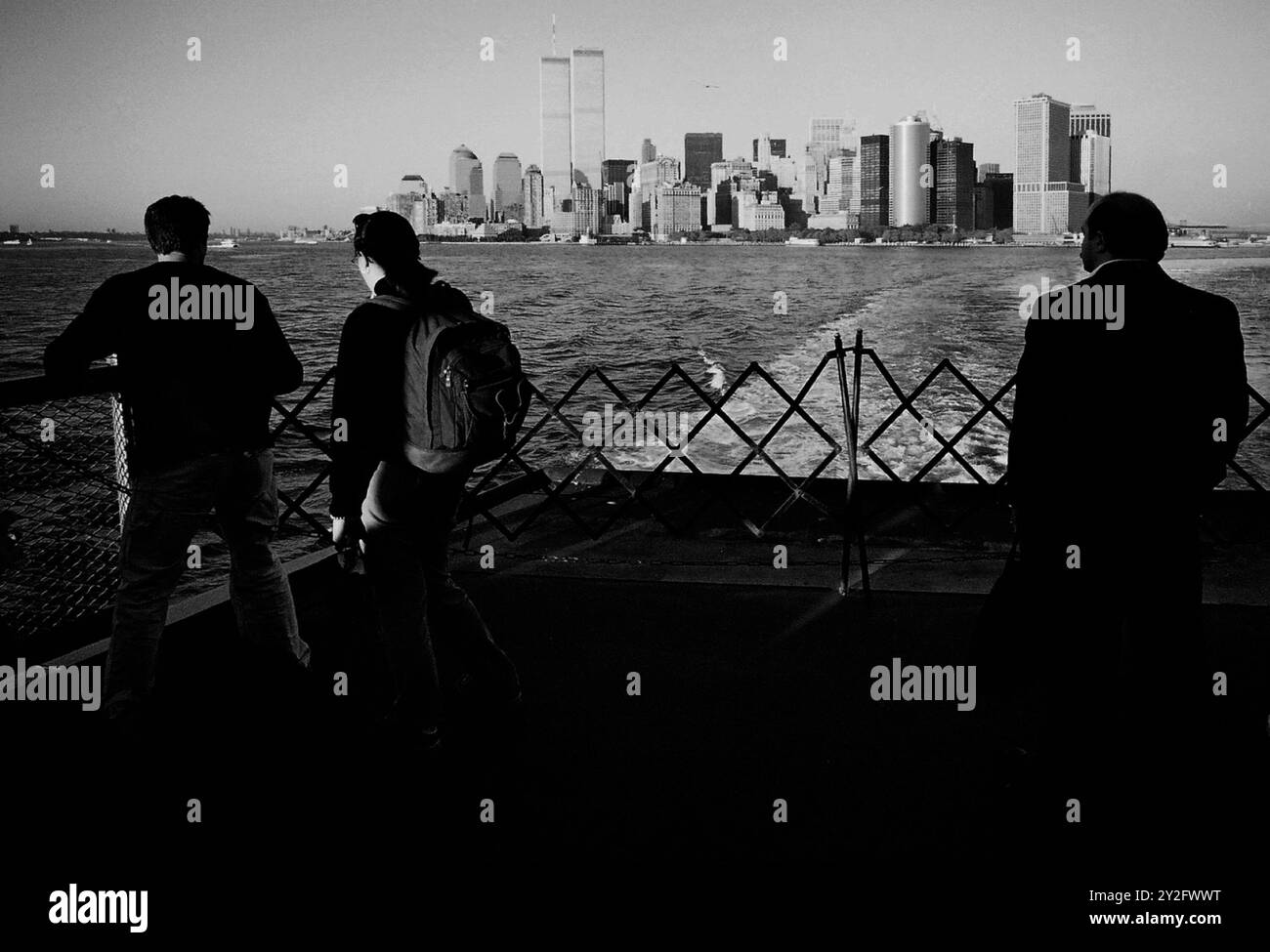 AJAXNETPHOTO. OCTOBER, 2000. NEW YORK, USA. - LOWER MANHATTAN SKYLINE ...