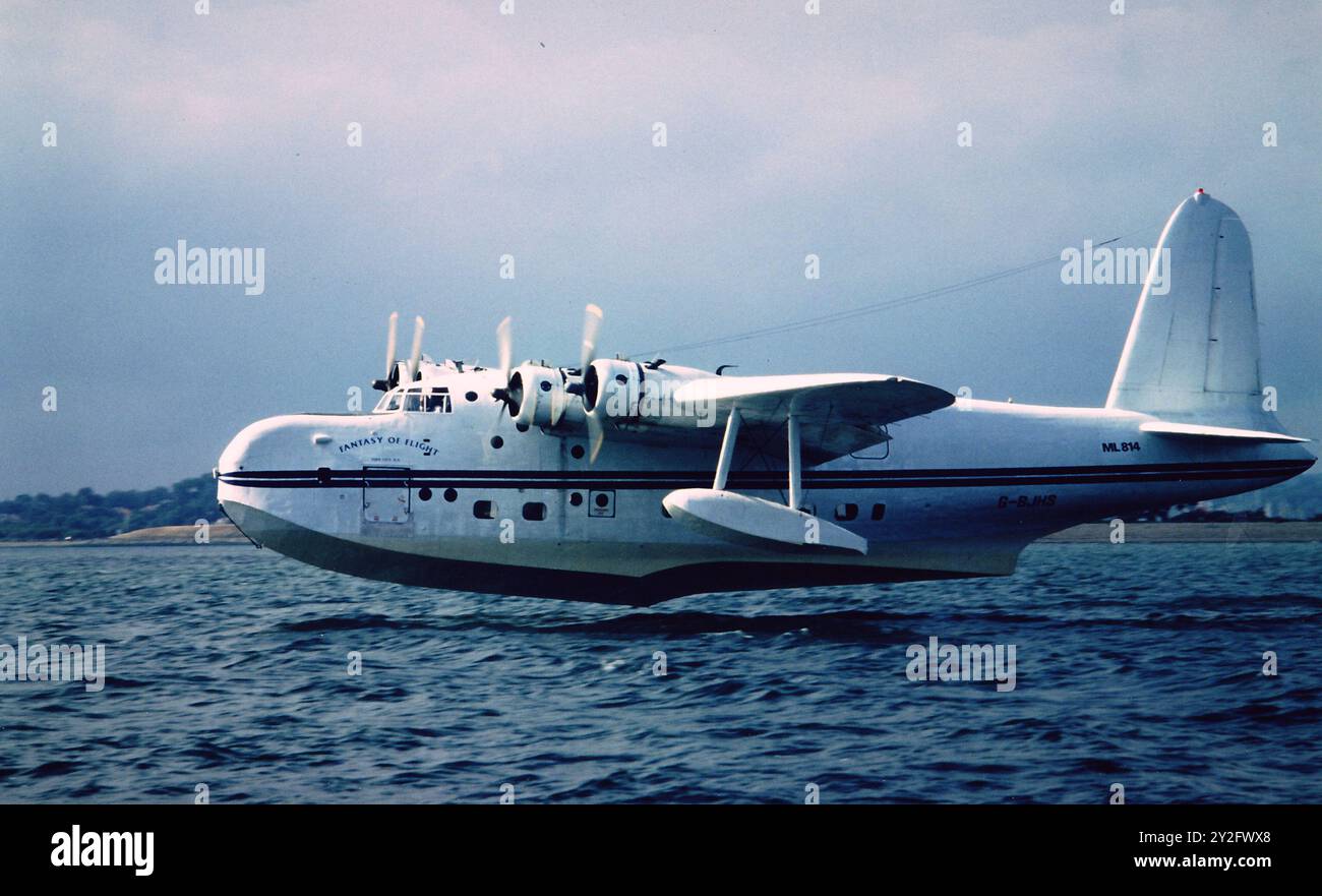 Airworthy flying boat hi-res stock photography and images - Alamy