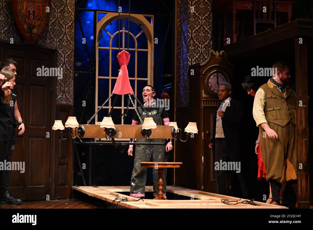 The Play That Goes Wrong, the Olivier and Tony Award-winning smash hit ...