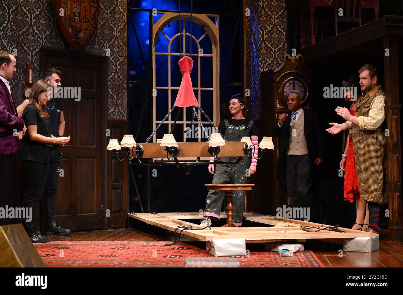 The Play That Goes Wrong, the Olivier and Tony Award-winning smash hit ...