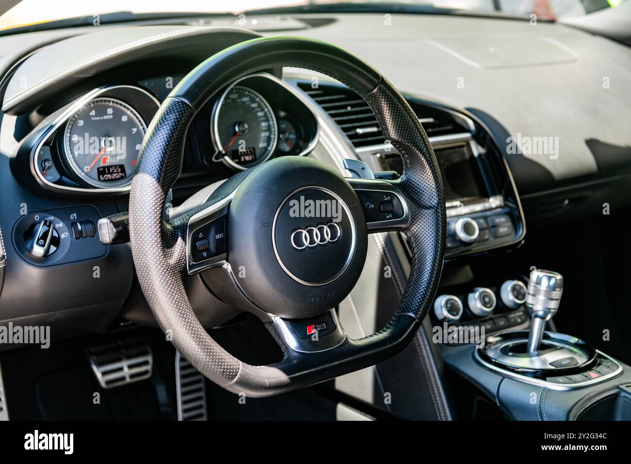 Miami Beach, Florida USA - June 5, 2024: 2014 Audi R8 green luxury car ...