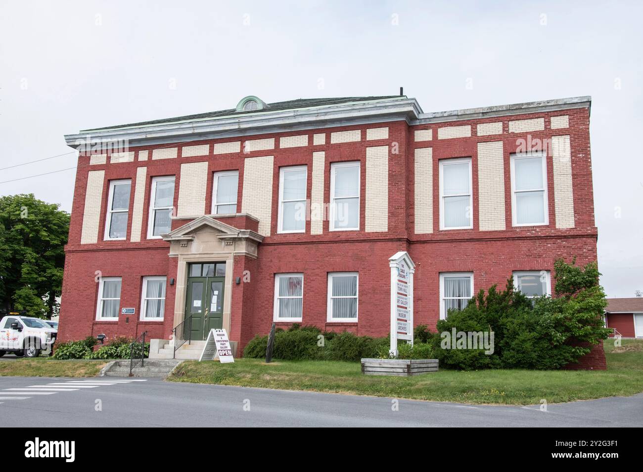 Cable gallery hi-res stock photography and images - Alamy