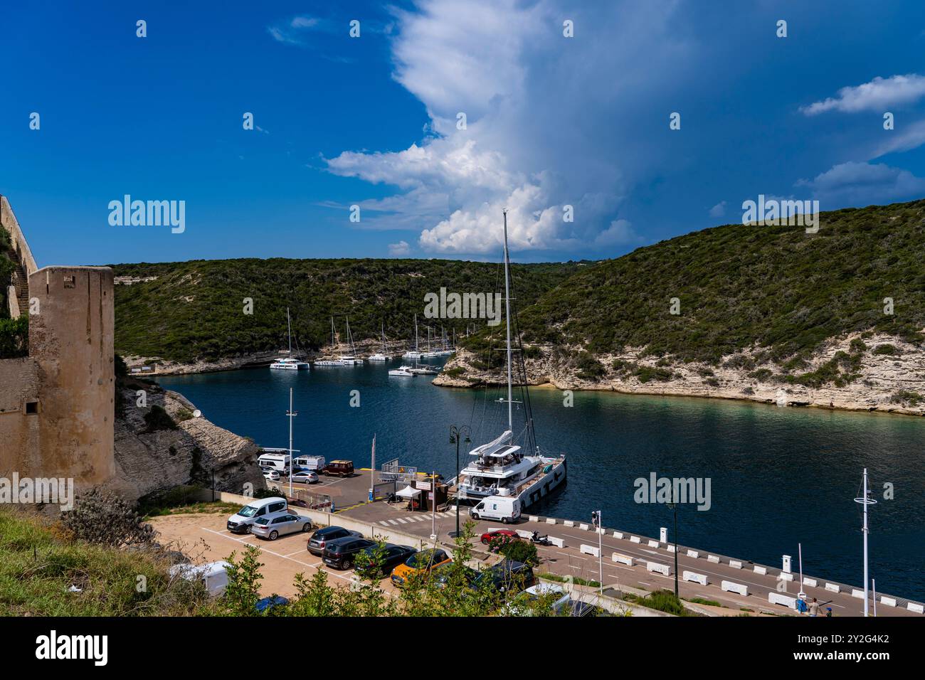 Port de Bonifacio, Corscia - harbour in Bonifacio Stock Photo - Alamy