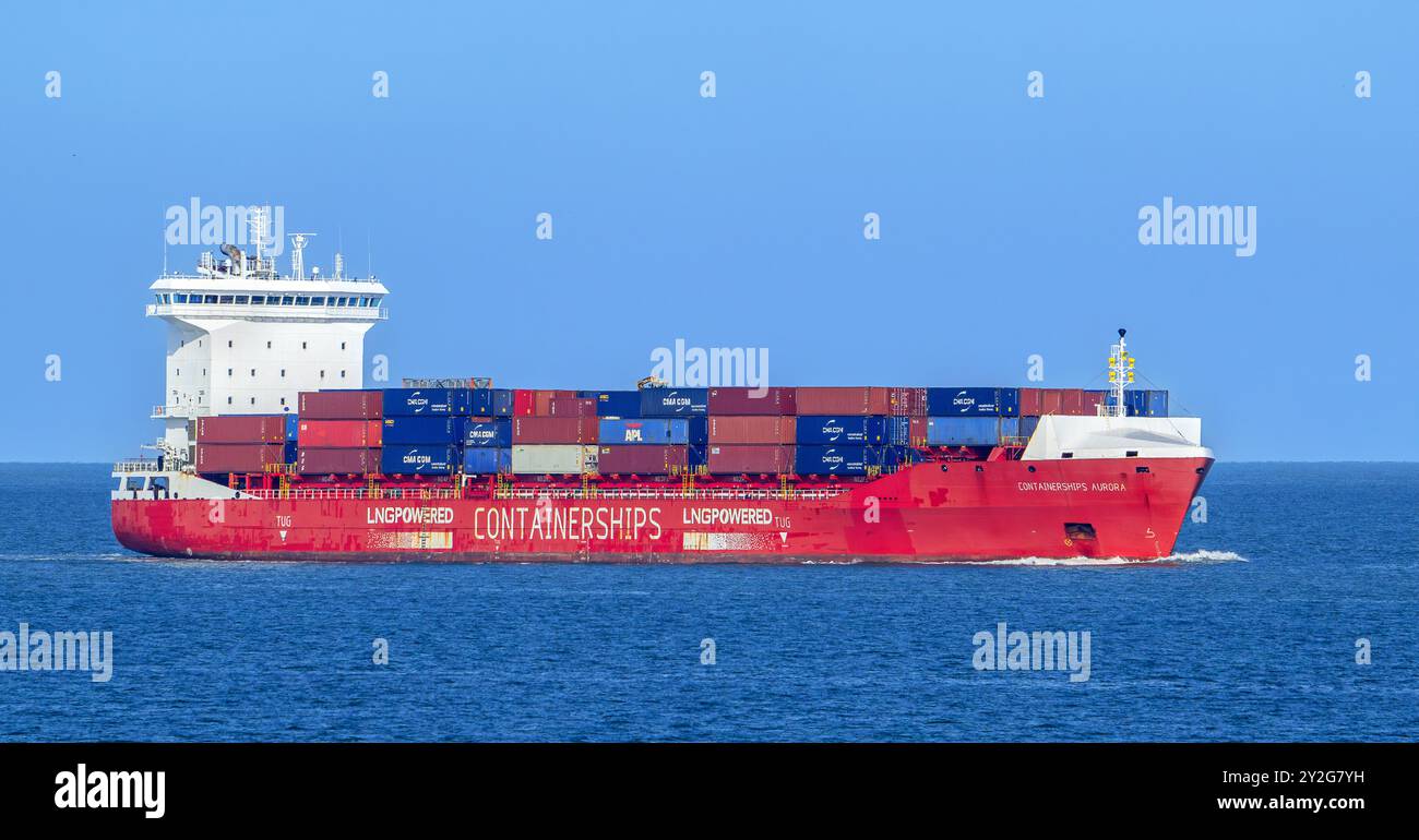 LNG-powered container ship / containership Containerships Aurora ...