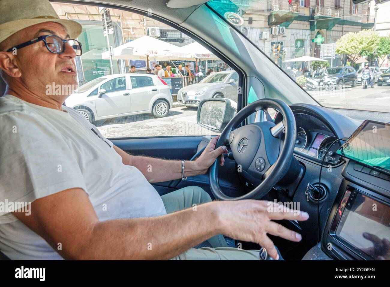 Wearingg fedora hat hi-res stock photography and images - Alamy