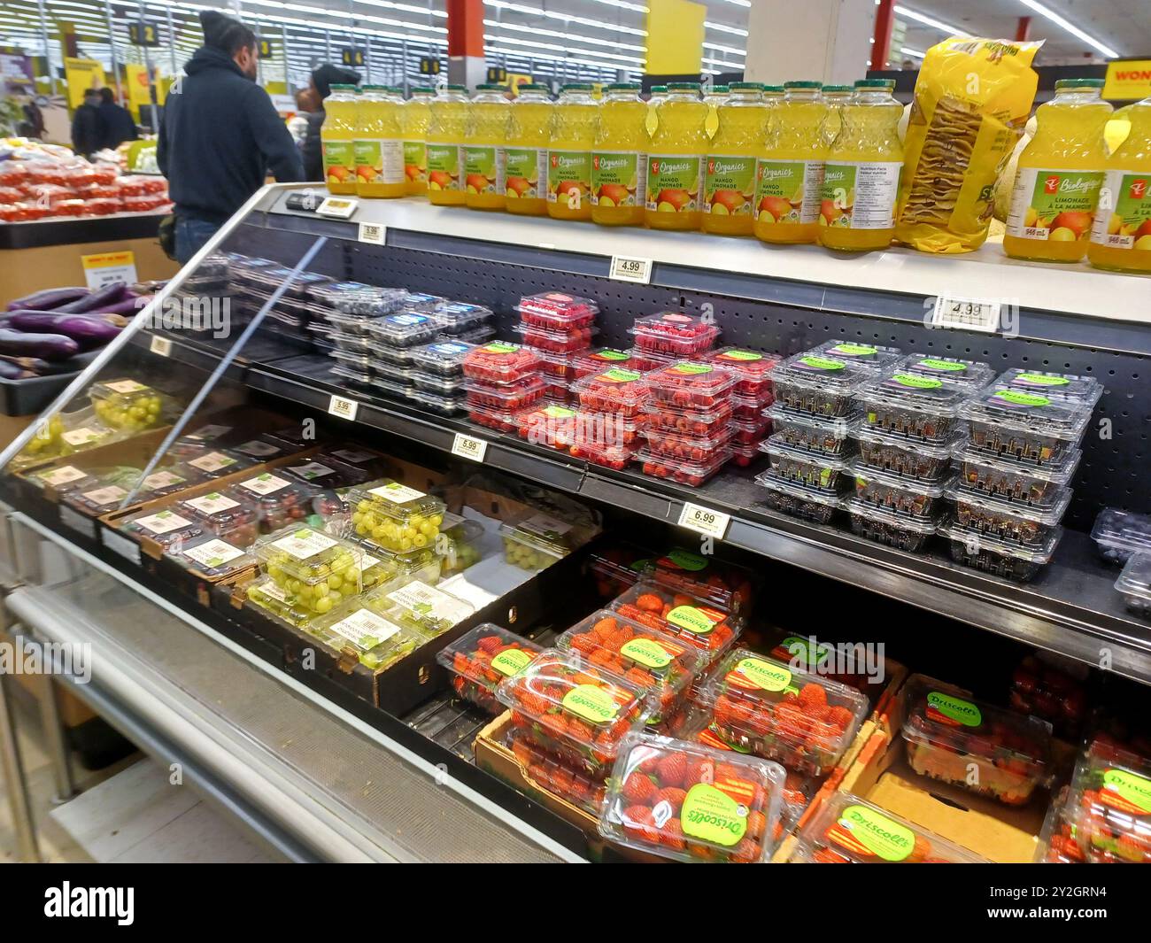Toronto, On, Canada - August 23, 2024: Indoor view of the produce ...