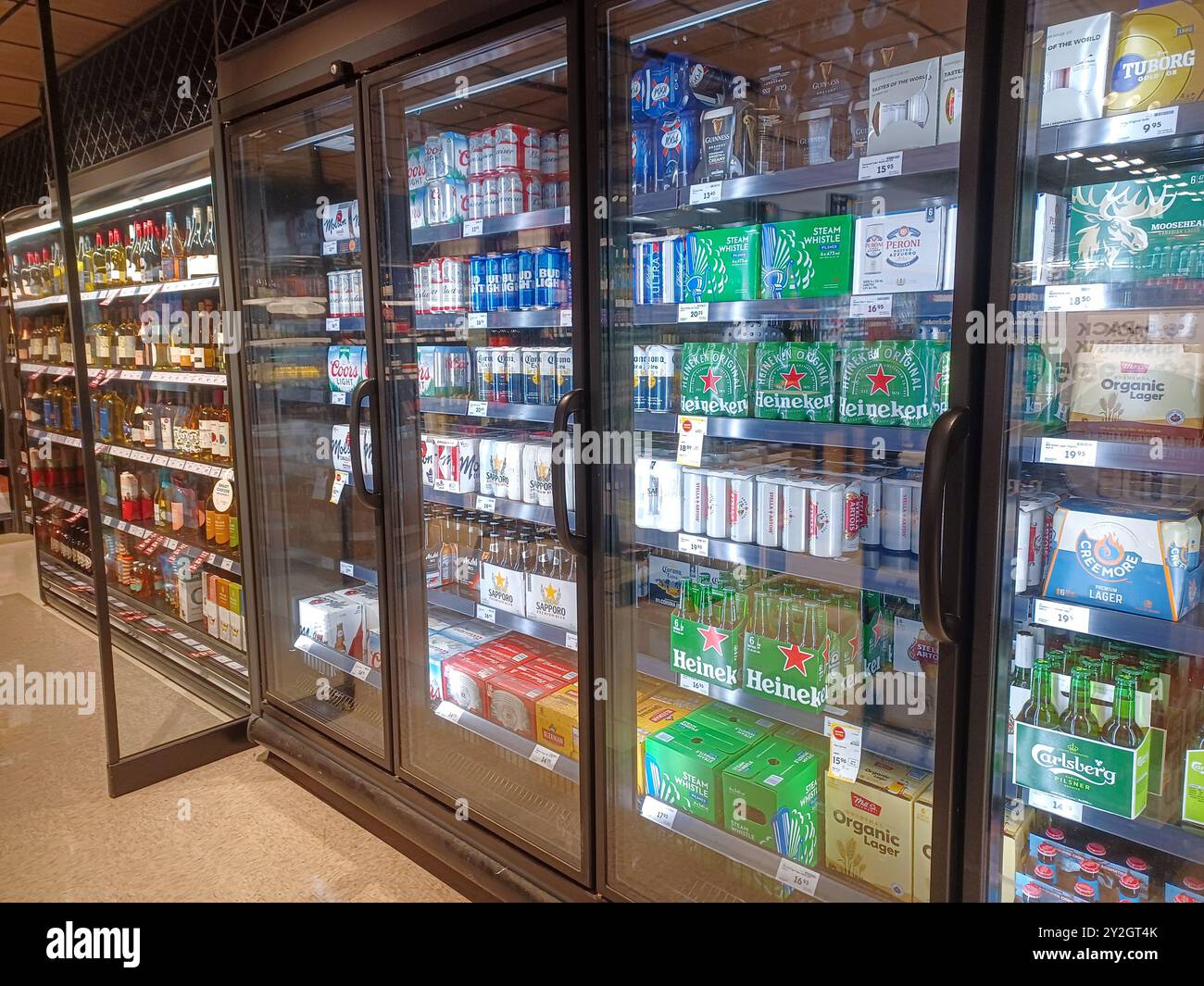 Lcbo liquor store toronto hi-res stock photography and images - Alamy