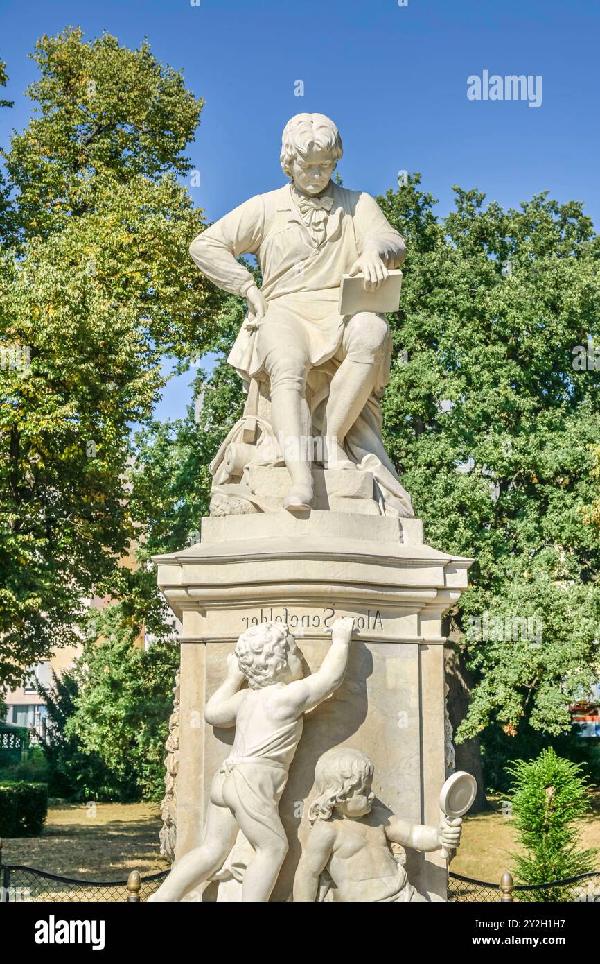 Denkmal Alois Senefelder, Senefelder Platz, Prenzlauer Berg, Pankow ...