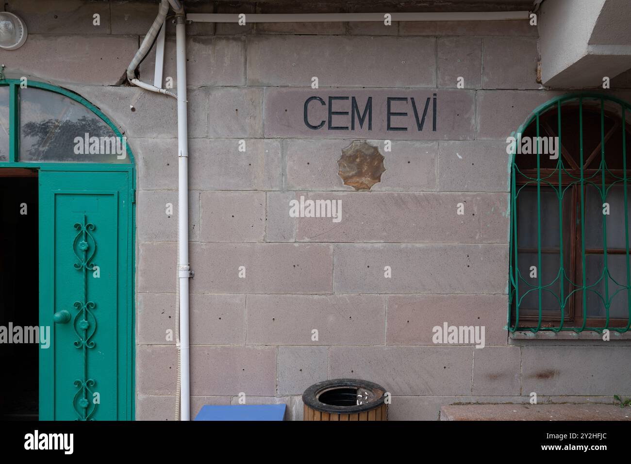 Alawite gathering hi-res stock photography and images - Alamy