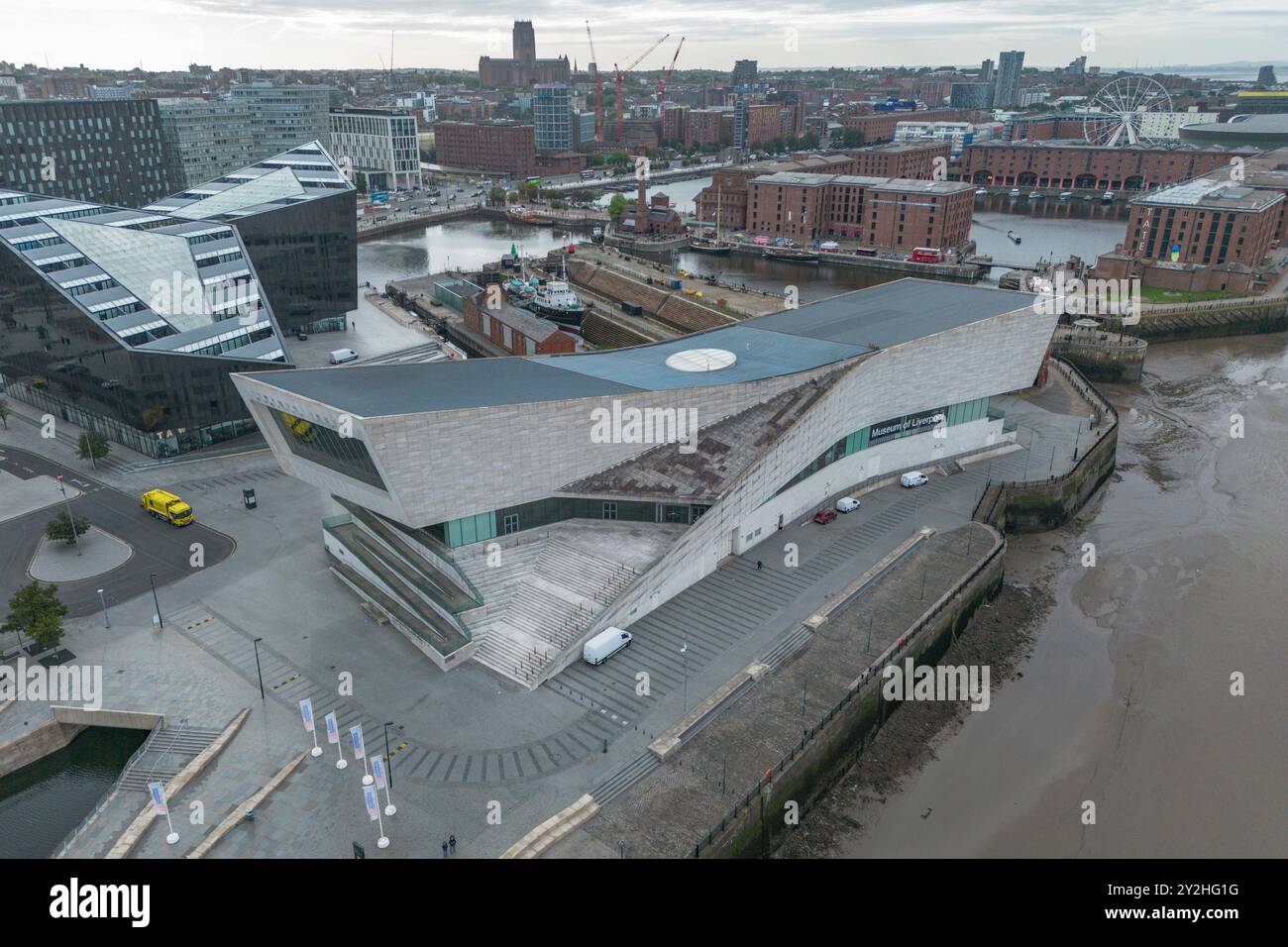 Museum liverpool pier head aerial hi-res stock photography and images ...