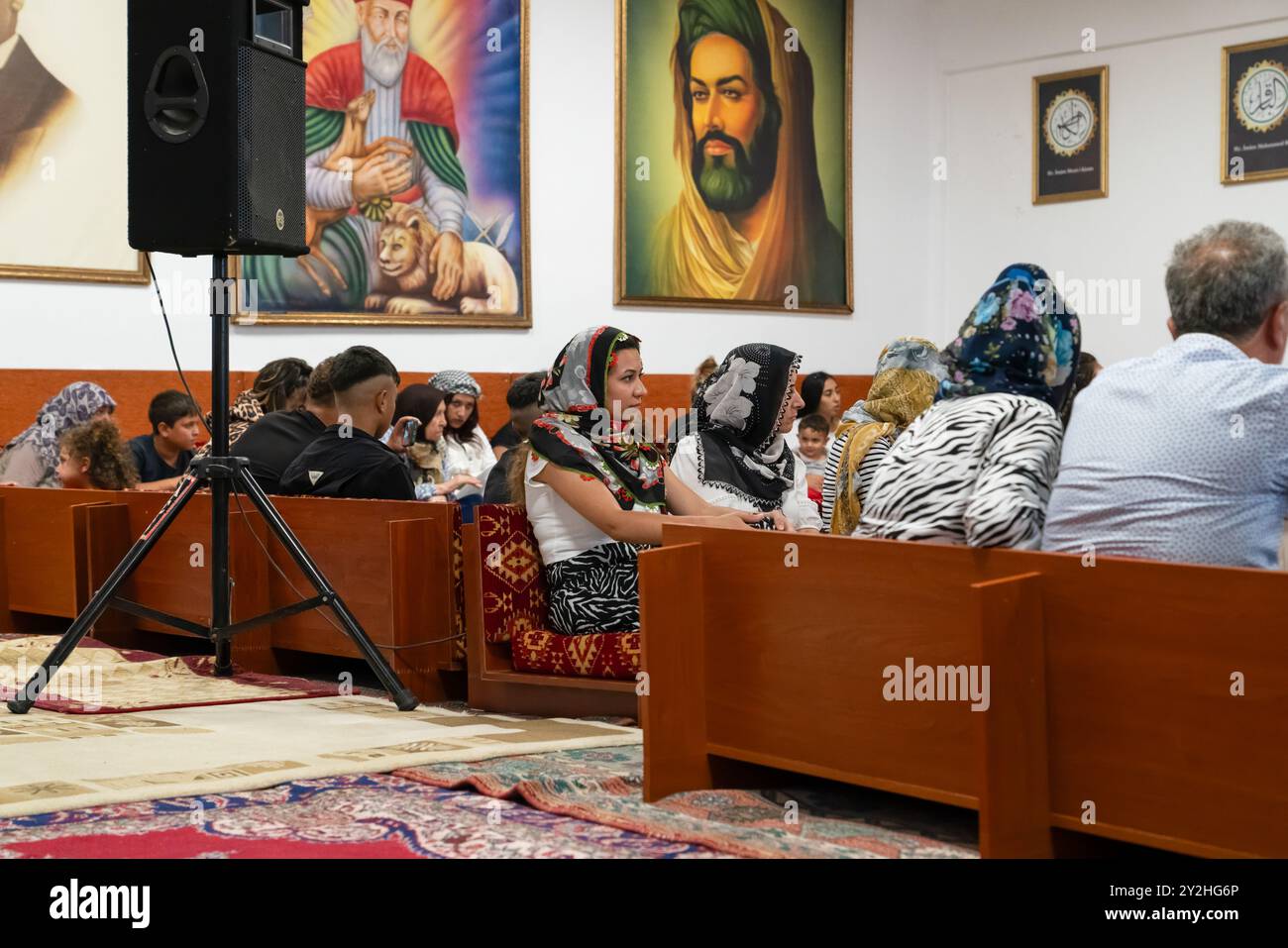 Alevi hi-res stock photography and images - Alamy