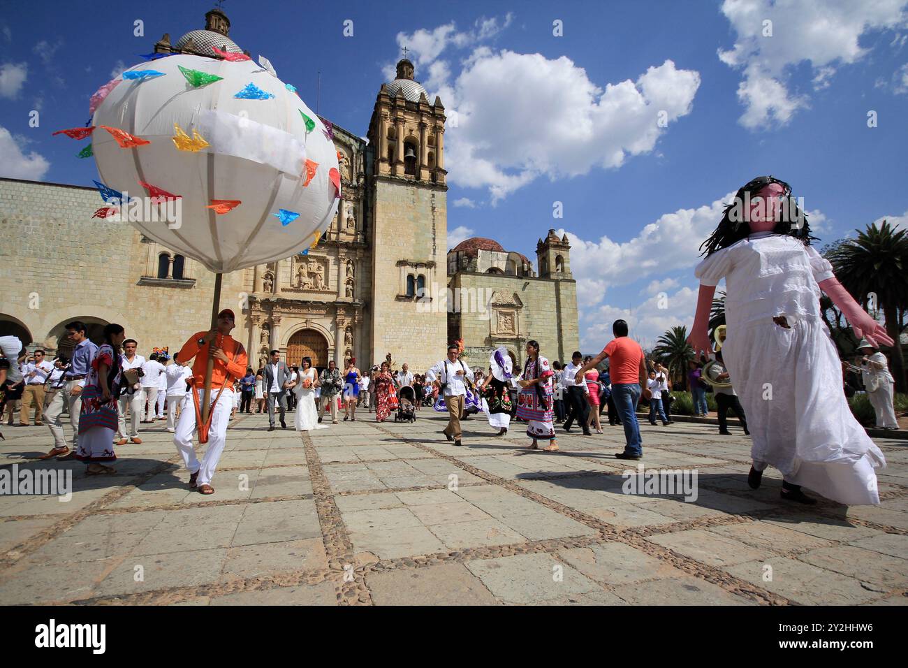 Reportaje horizontal hi-res stock photography and images - Alamy