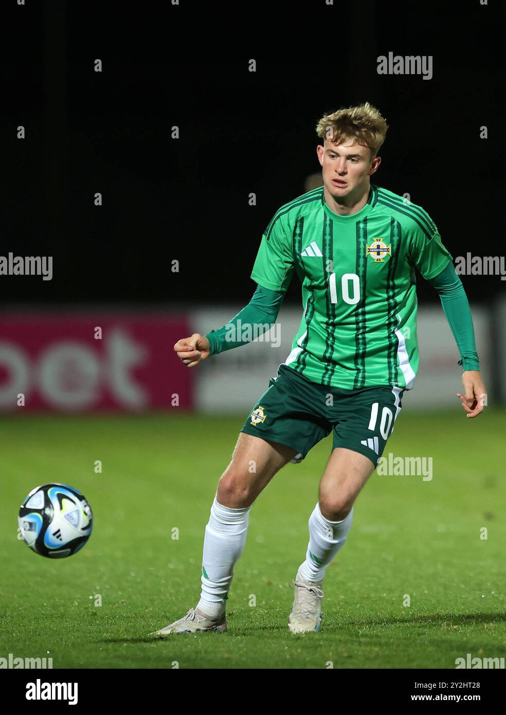 Jj mckiernan northern ireland football hi-res stock photography and ...