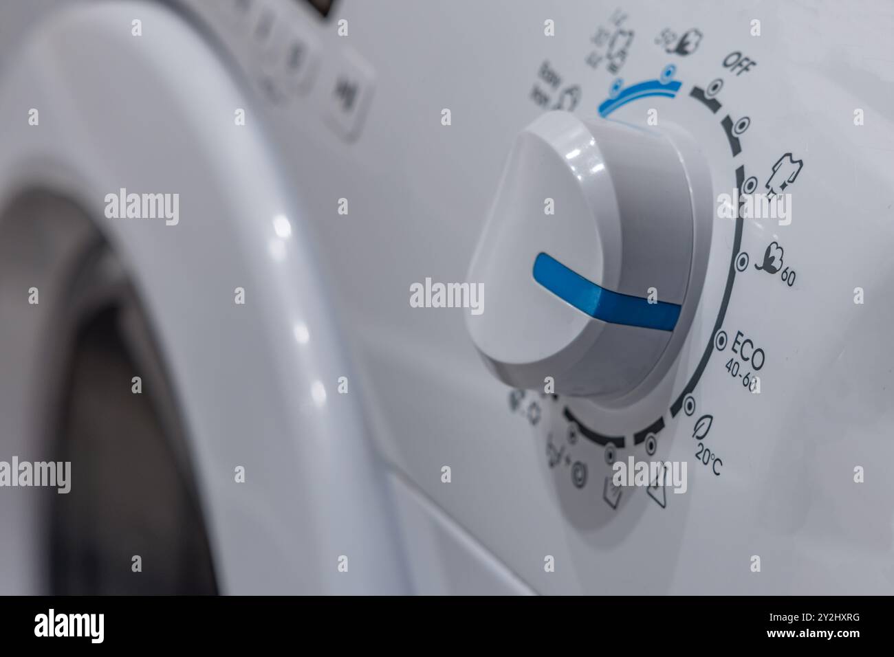 Selection of washing programs in a washing machine, setting the washing ...