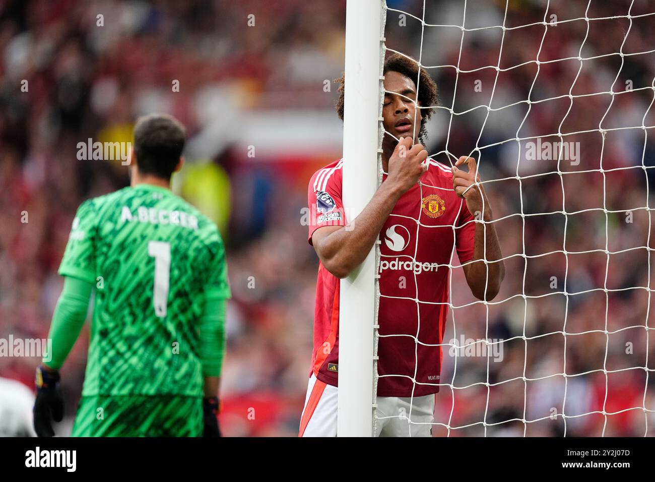 Manchester United's Joshua Zirkzee reacts during the Premier League ...