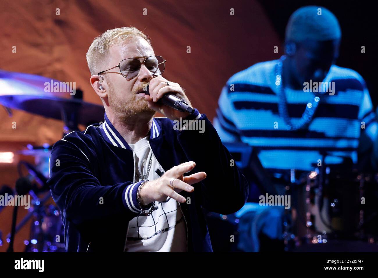 Sänger Peter Fox bei seinem Konzert in der Lanxess-Arena im Rahmen ...