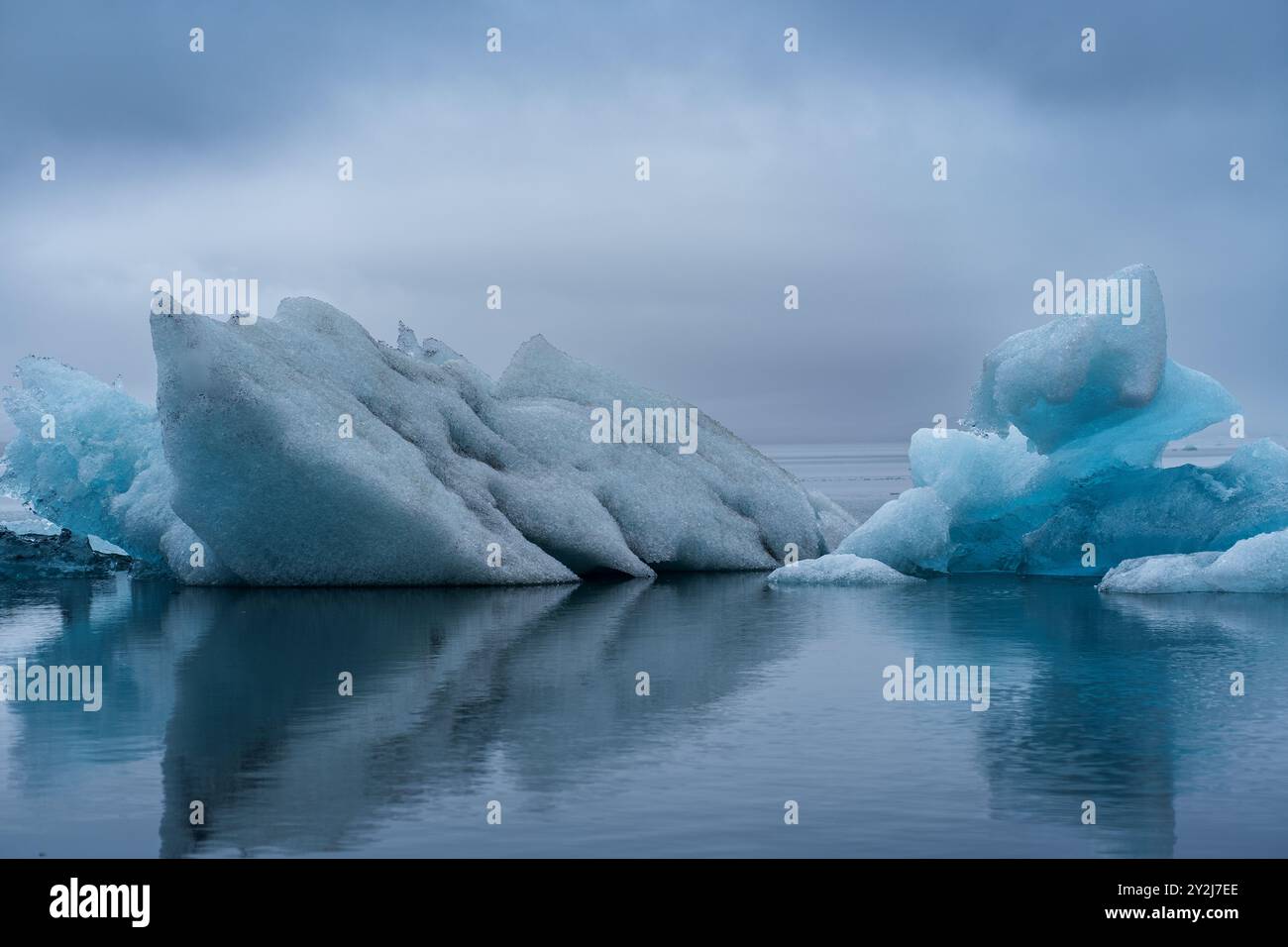 A breathtaking view of Jökulsárlón Glacier Lagoon with floating ...