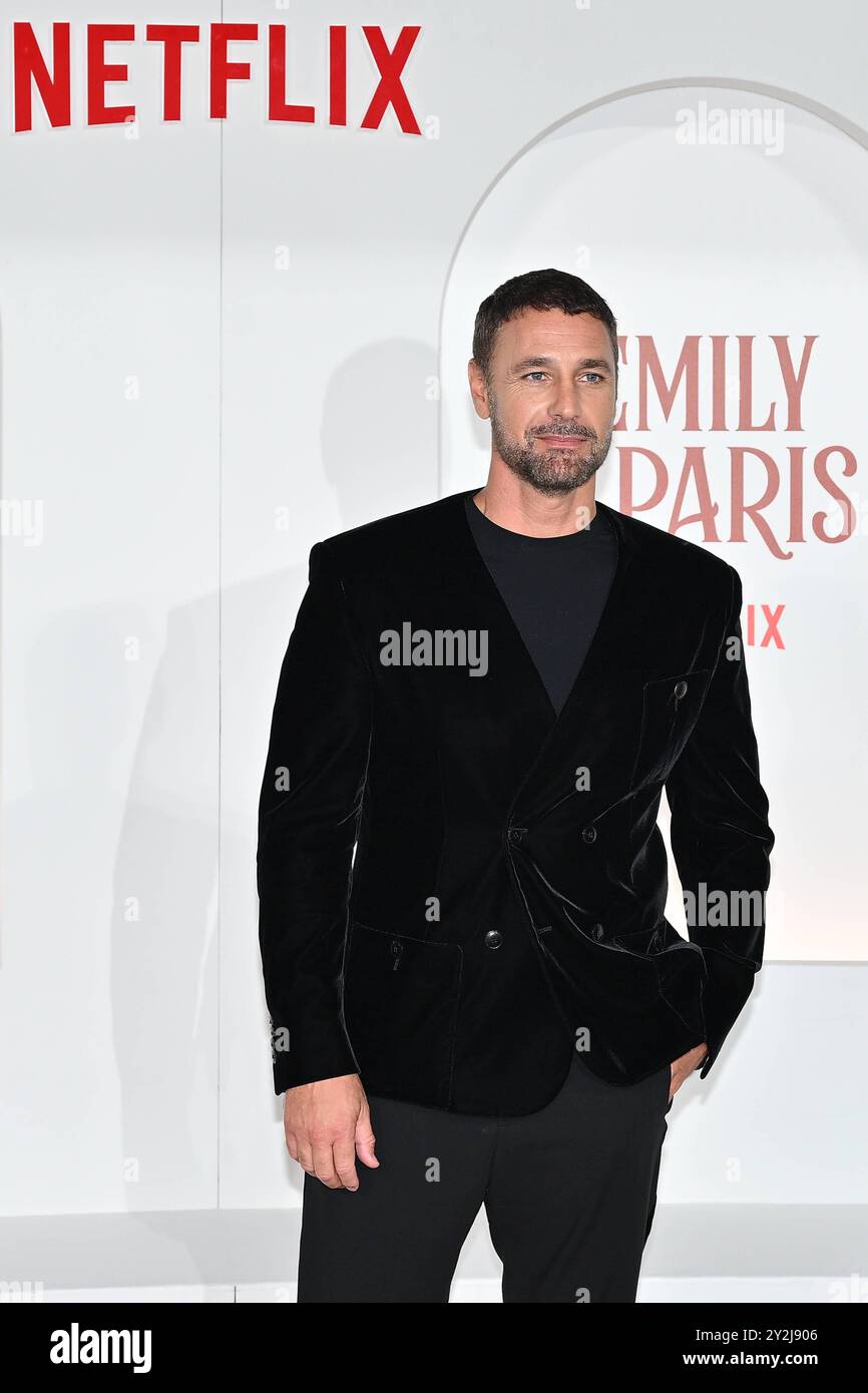 News - Emily in Paris Red Carpet Raoul Bova attends Emily In Paris ...