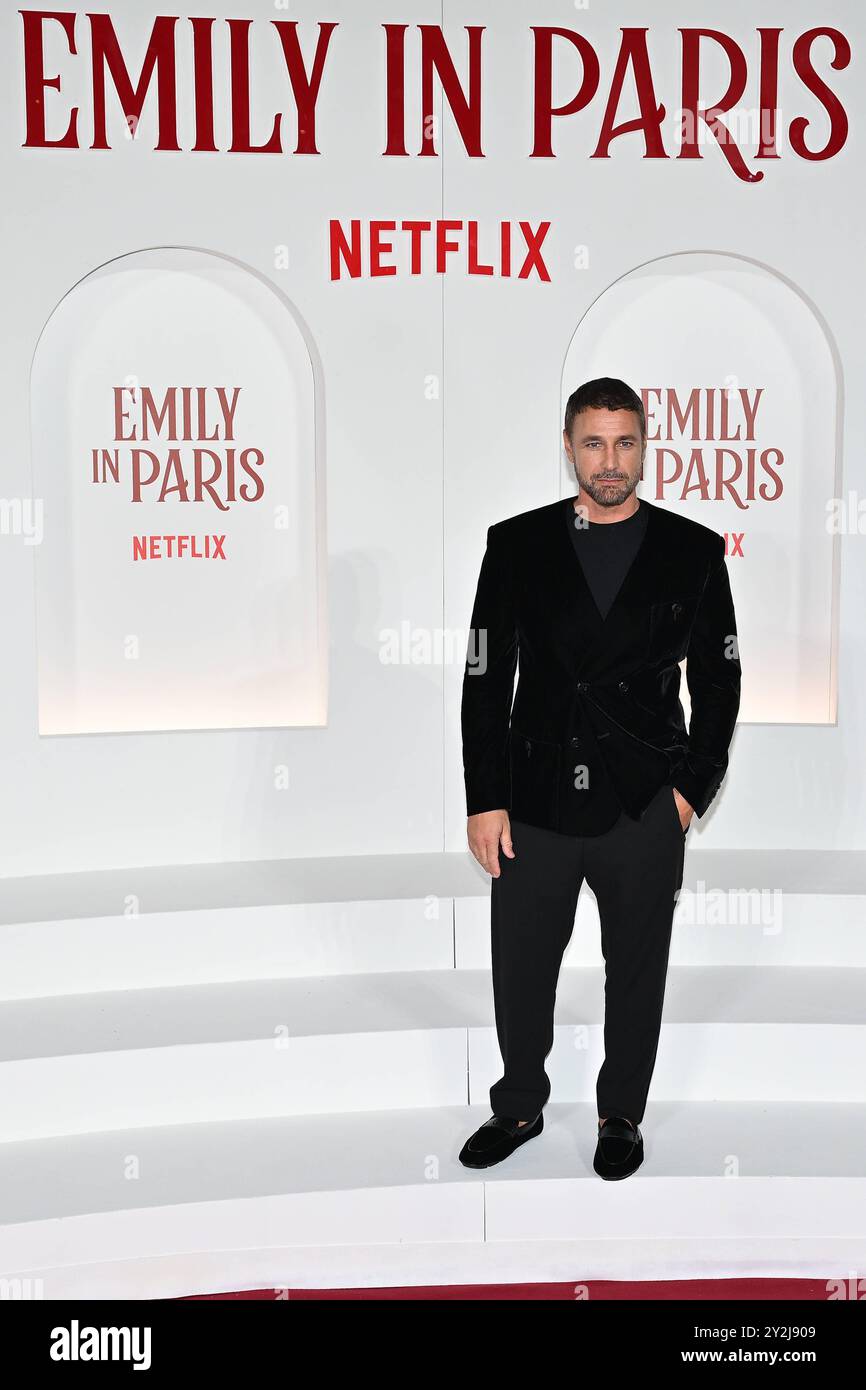 News - Emily in Paris Red Carpet Raoul Bova attends Emily In Paris ...