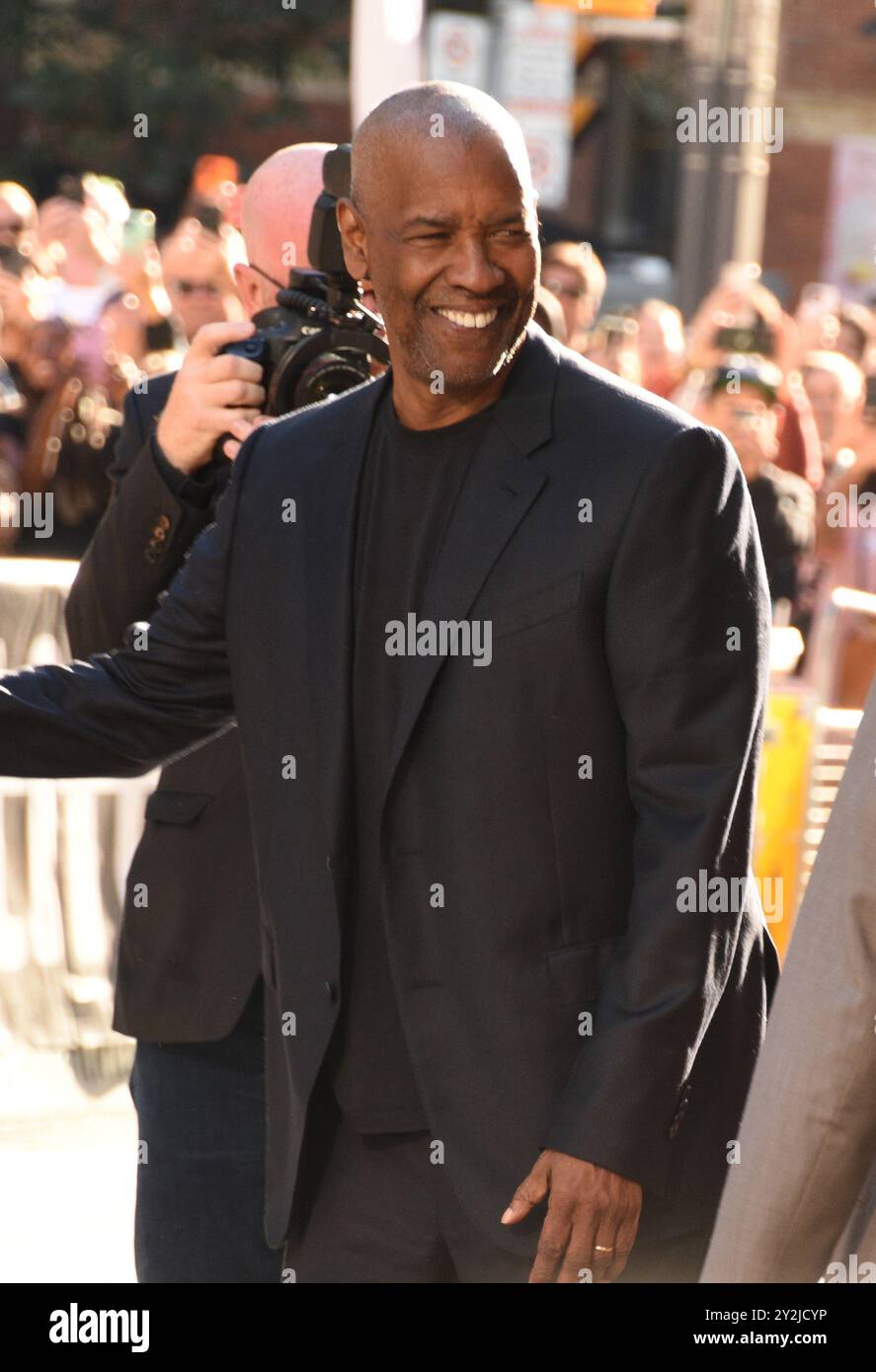 TORONTO, ON: SEPTEMBER 10: Denzel Washington at The Piano Lesson red ...