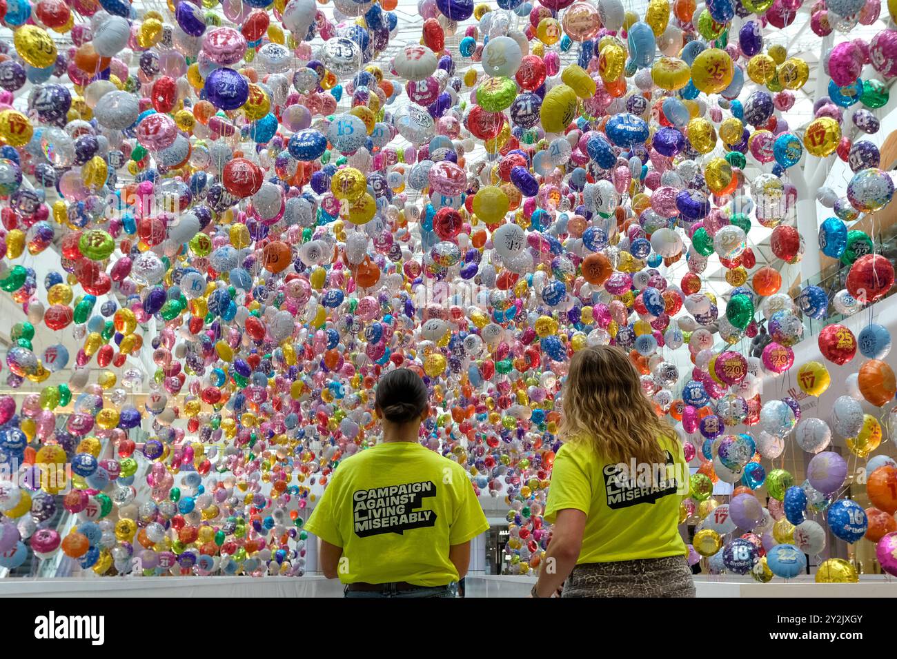 London, UK, 10th September, 2024. To mark World Suicide Prevention Day ...