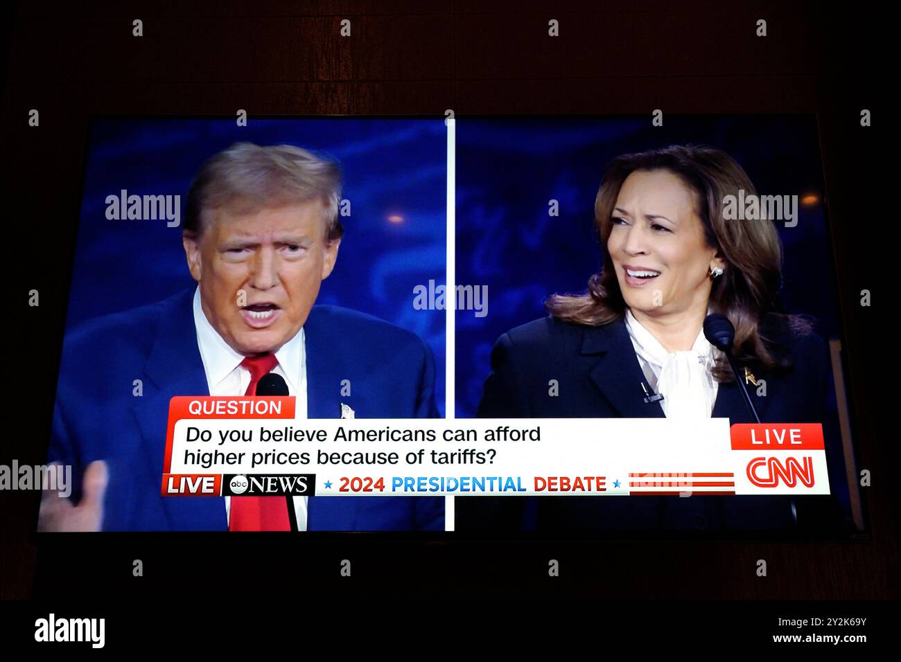 10 sep 2024 debate philadelphia hi-res stock photography and images - Alamy