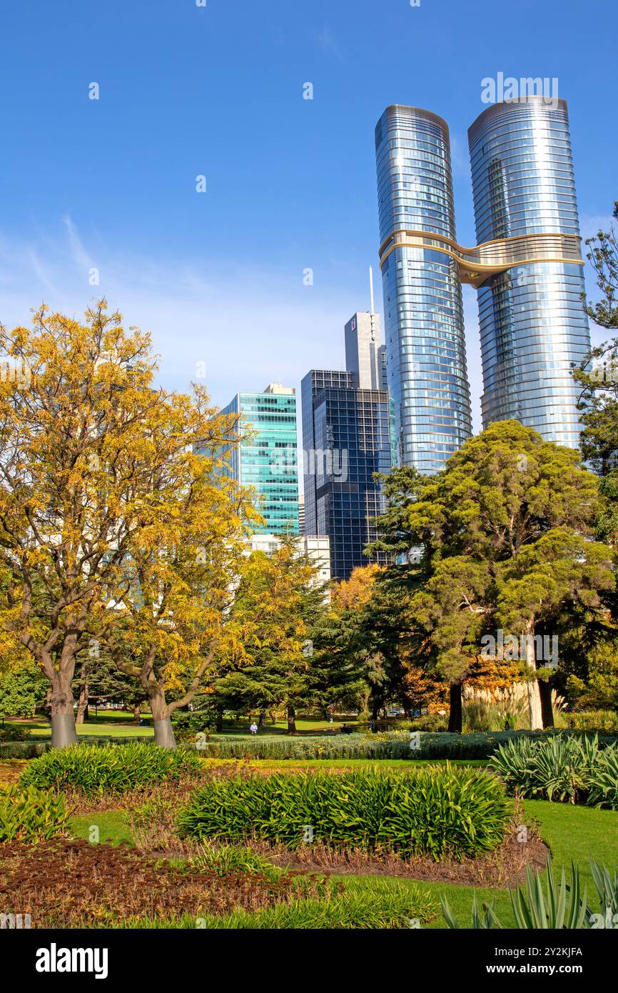 Carlton Gardens and the Melbourne/Naarm city centre Stock Photo - Alamy