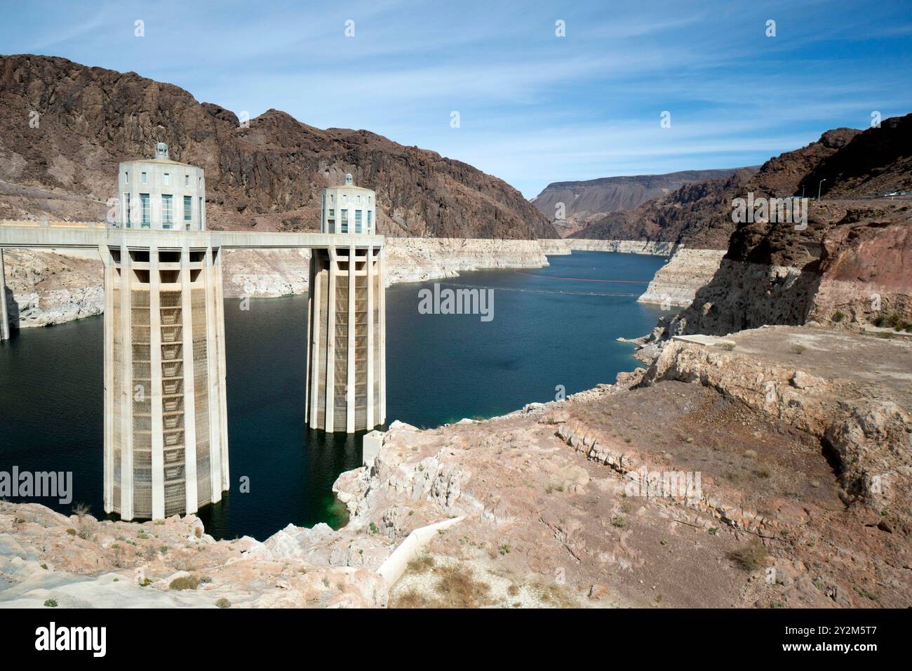 Low lake levels at Lake Mead as shown by the bathtub ring of carbonate ...