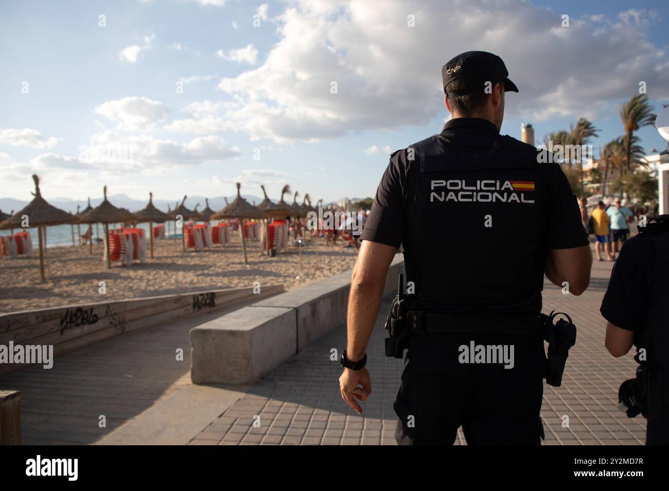 Palma, Spain. 10th Sep, 2024. A police officer from the Spanish Policia ...