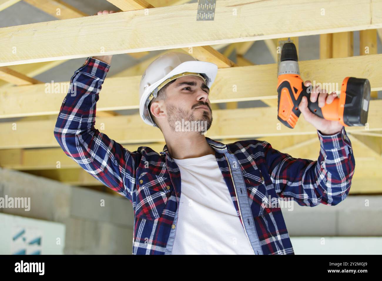 Drilling wooden beams hi-res stock photography and images - Alamy