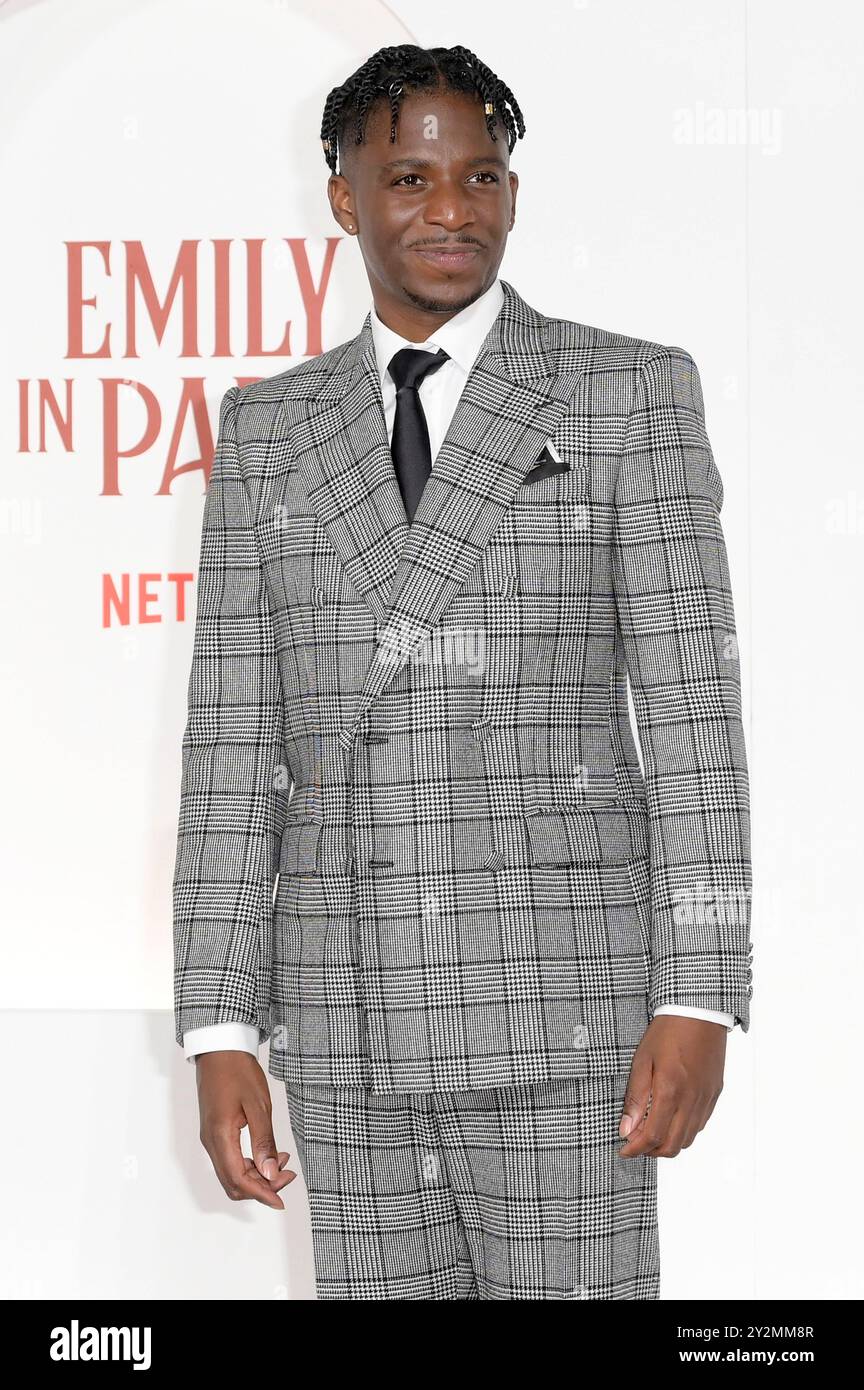 Samuel Arnold bei der Premiere der 4. Staffel der Netflix Serie Emily ...