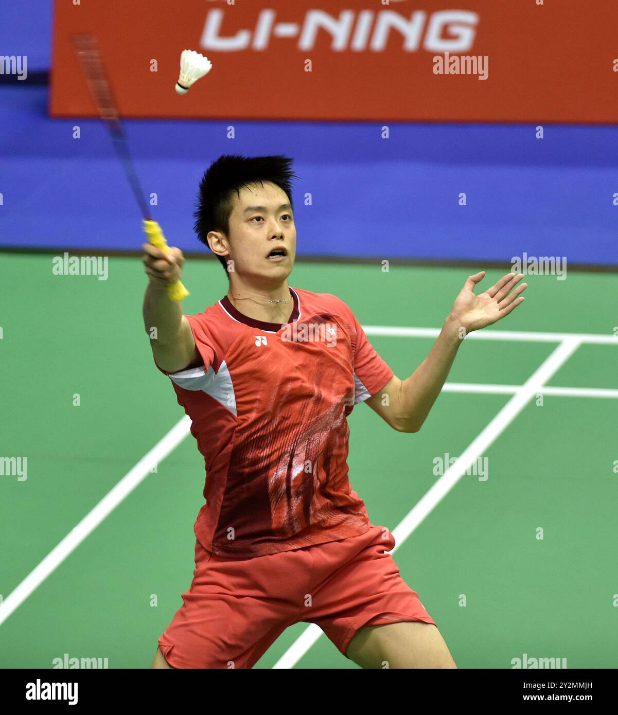 (240911) -- HONG KONG, Sept. 11, 2024 (Xinhua) -- Jason Gunawan hits a ...