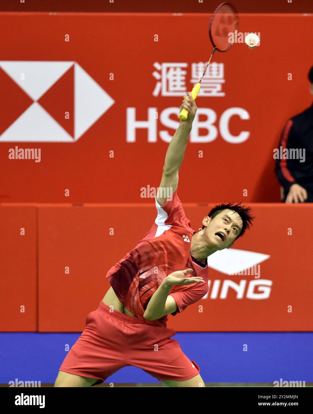 (240911) -- HONG KONG, Sept. 11, 2024 (Xinhua) -- Jason Gunawan hits a ...