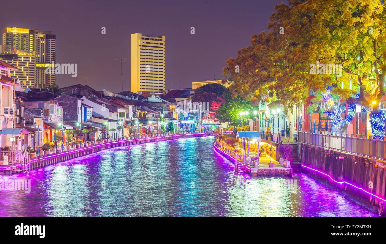 The old town of Malacca, Melaca and the river. UNESCO World Heritage ...