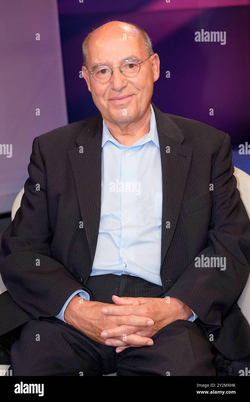 Gregor Gysi in der ARD-Talkshow maischberger im Studio Berlin Adlershof ...
