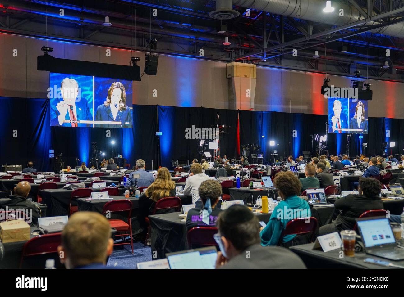 Abc debate hi-res stock photography and images - Alamy