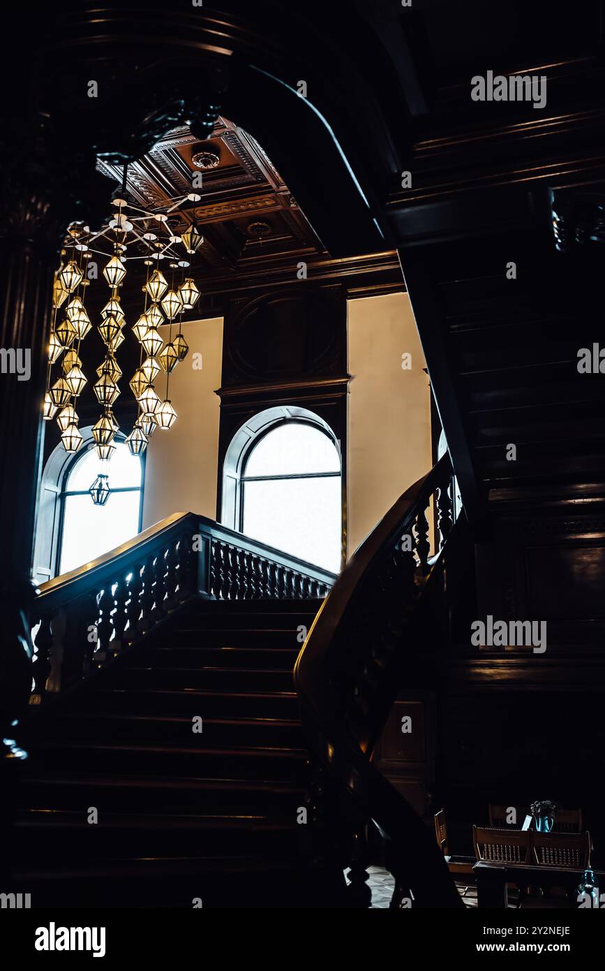 Columns stairs palace library hi-res stock photography and images - Alamy