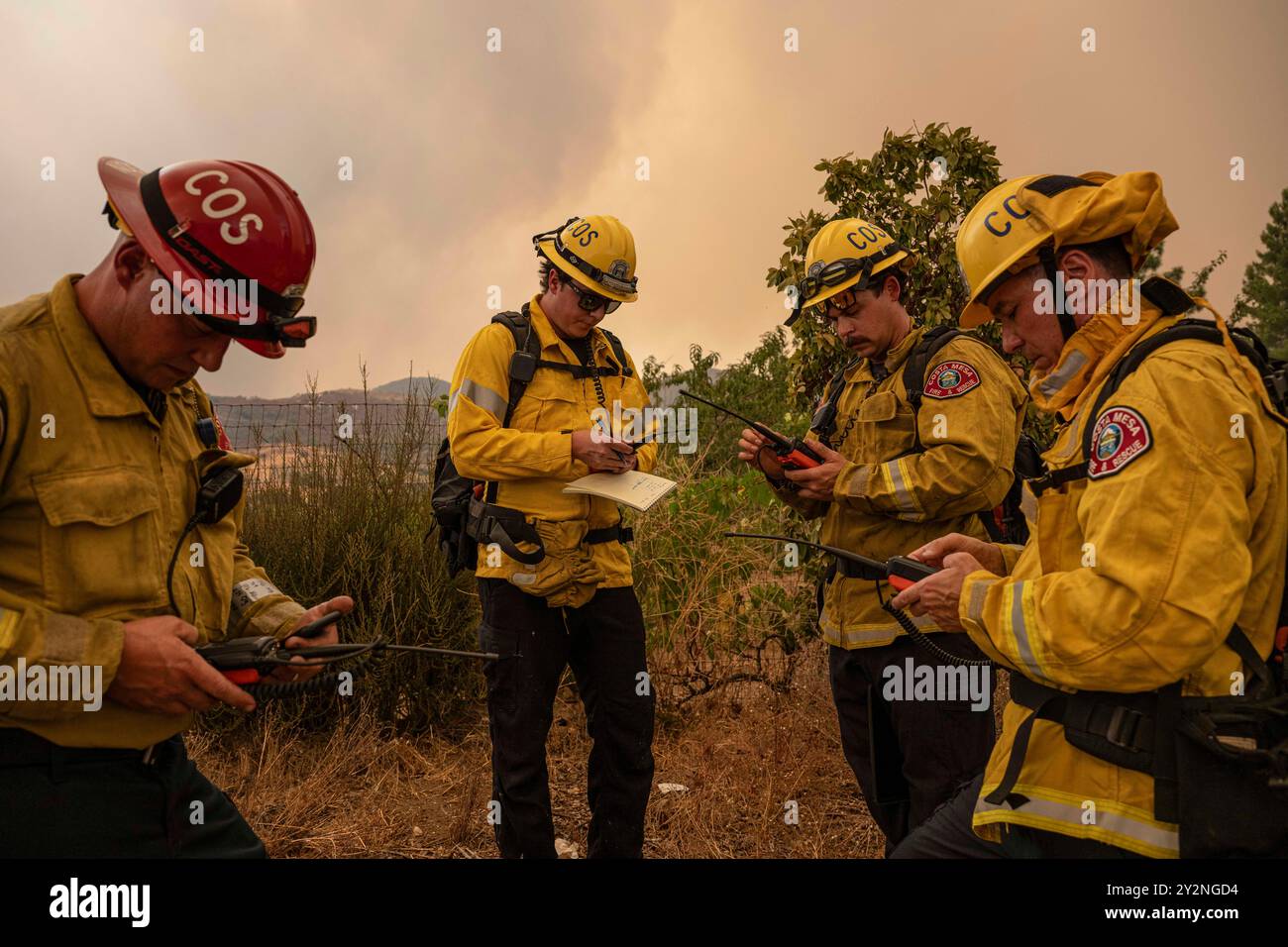Costa Mesa Firefighters rally to create a plan for the Airport Fire ...