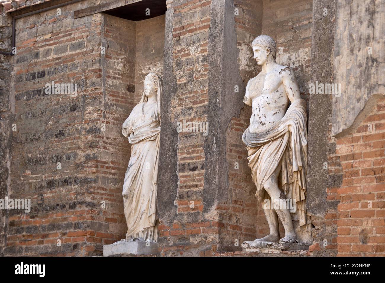 statues in the ruins of Pompeii Stock Photo - Alamy