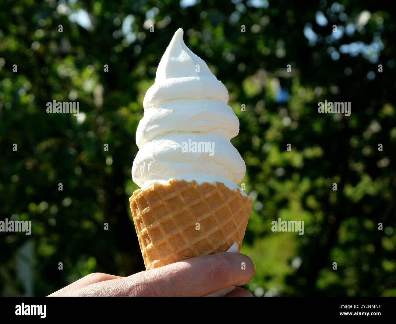 Ice cream cone creation hi-res stock photography and images - Alamy
