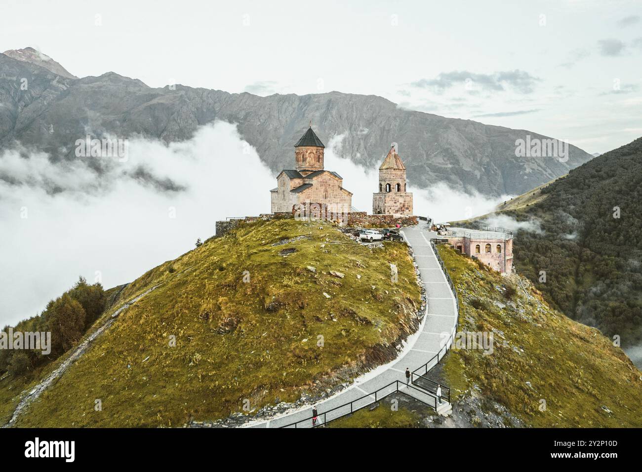Stepantsminda, Georgia - 8th september, 2024: Stepantsminda, Gergeti ...