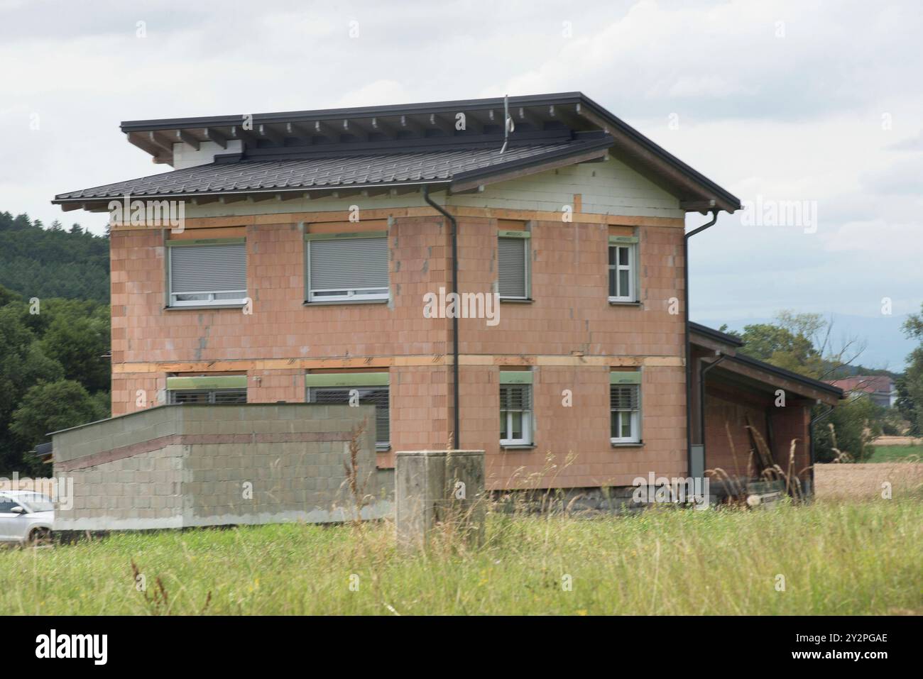 bricks as a popular building material in the construction industry ...