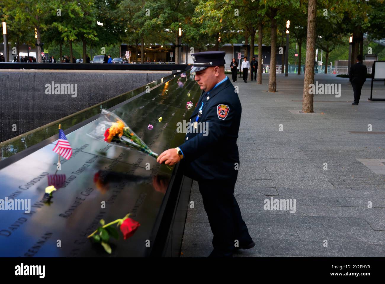 911 south tower pool hi-res stock photography and images - Alamy