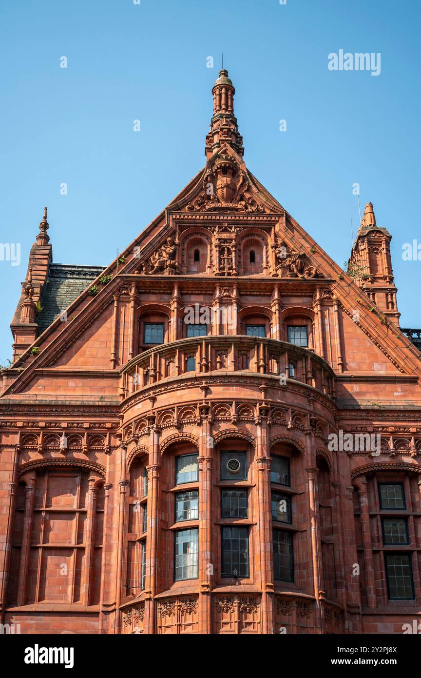 Architectural details at Victoria Law Courts facade, Birmingham, UK ...