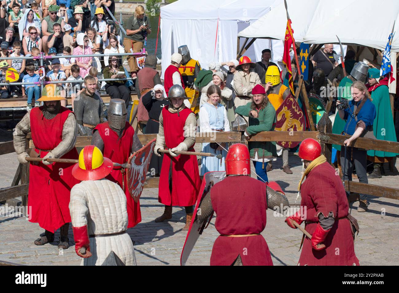 Medieval tournament hi-res stock photography and images - Alamy