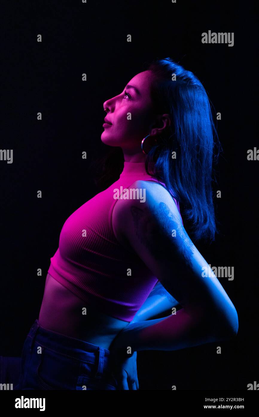 Side view intense shadow portrait hi-res stock photography and images ...