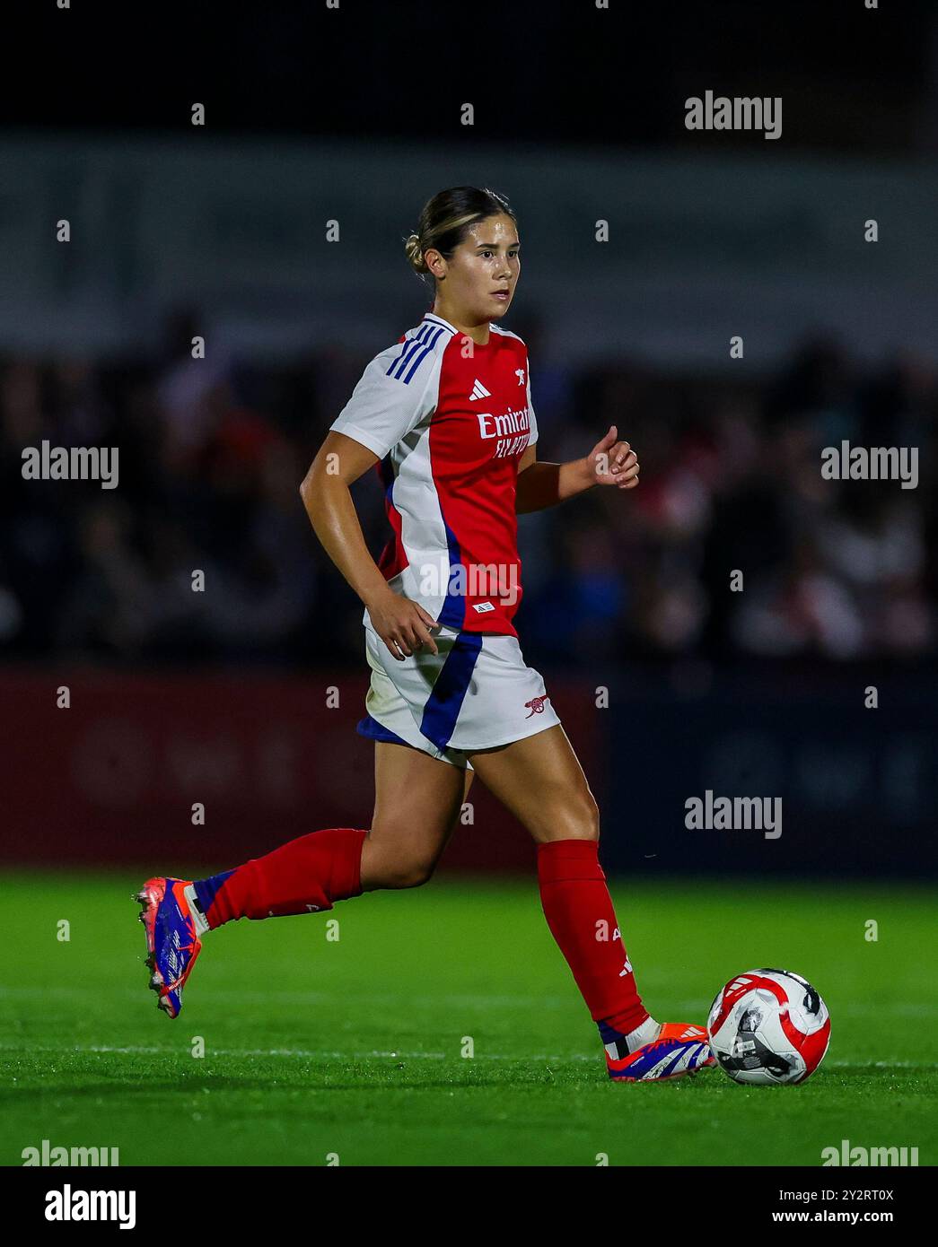 Kyra cooney cross action hi-res stock photography and images - Alamy