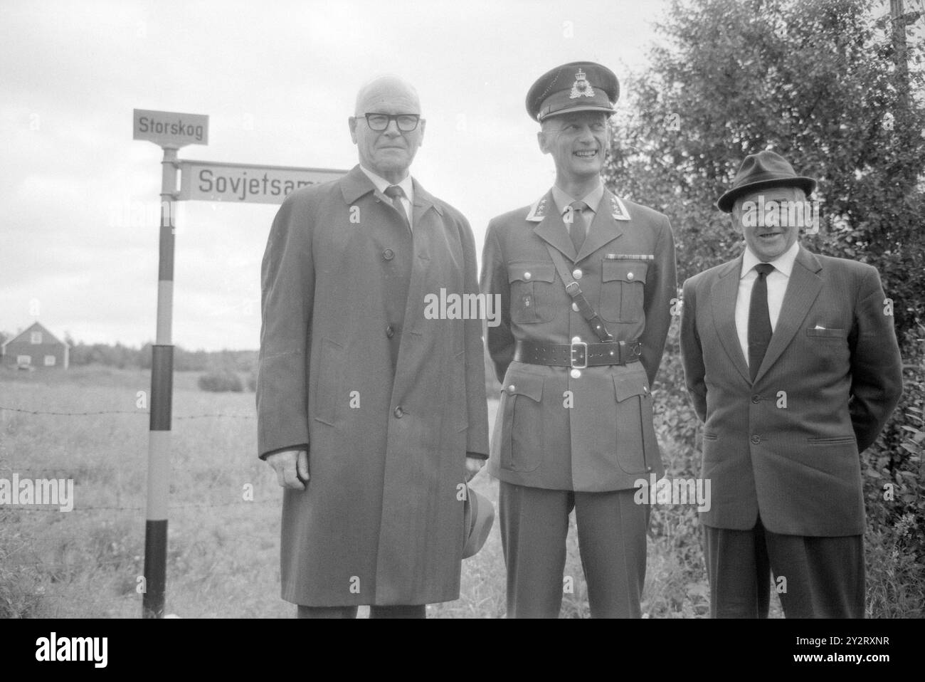 Actual 35 - 8 - 1971: With the king in borderlandThe garrison in Sør ...