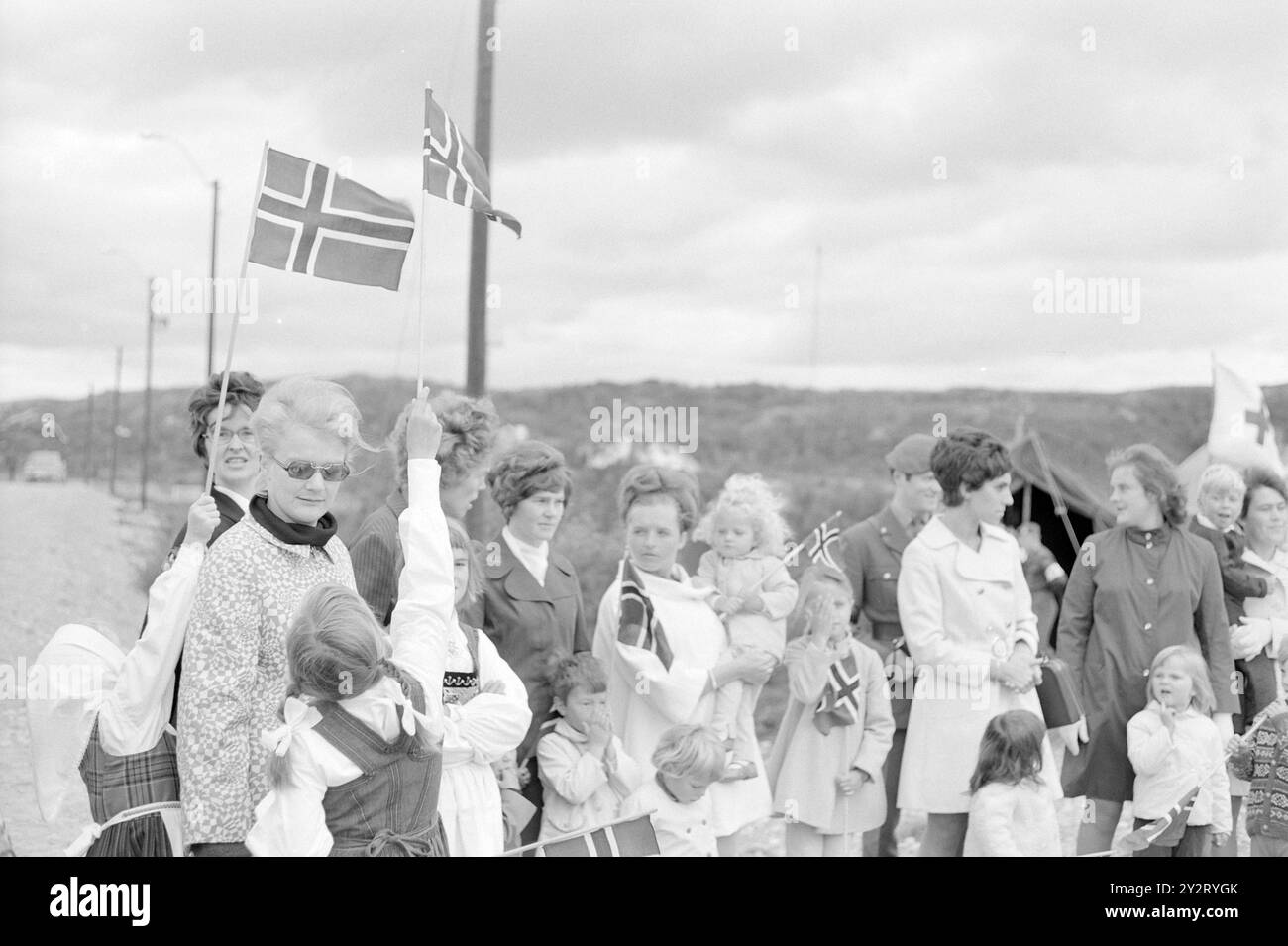 Actual 35 - 8 - 1971: With the king in borderlandThe garrison in Sør ...